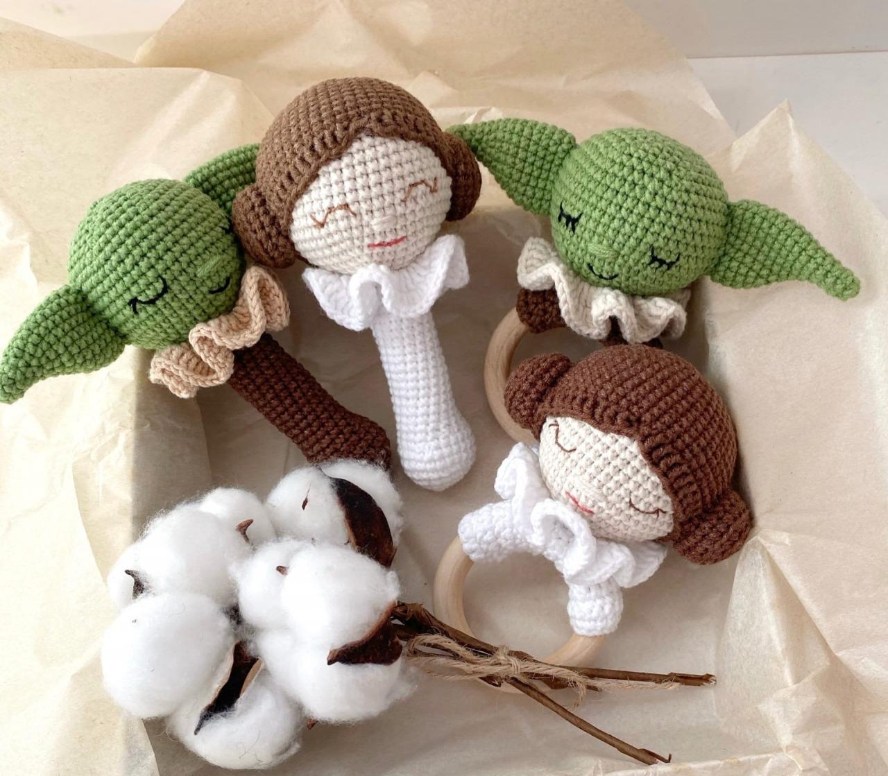 Set Of 4 Princess Leia Rattle And Teething Baby Green Alien Rattle And ...