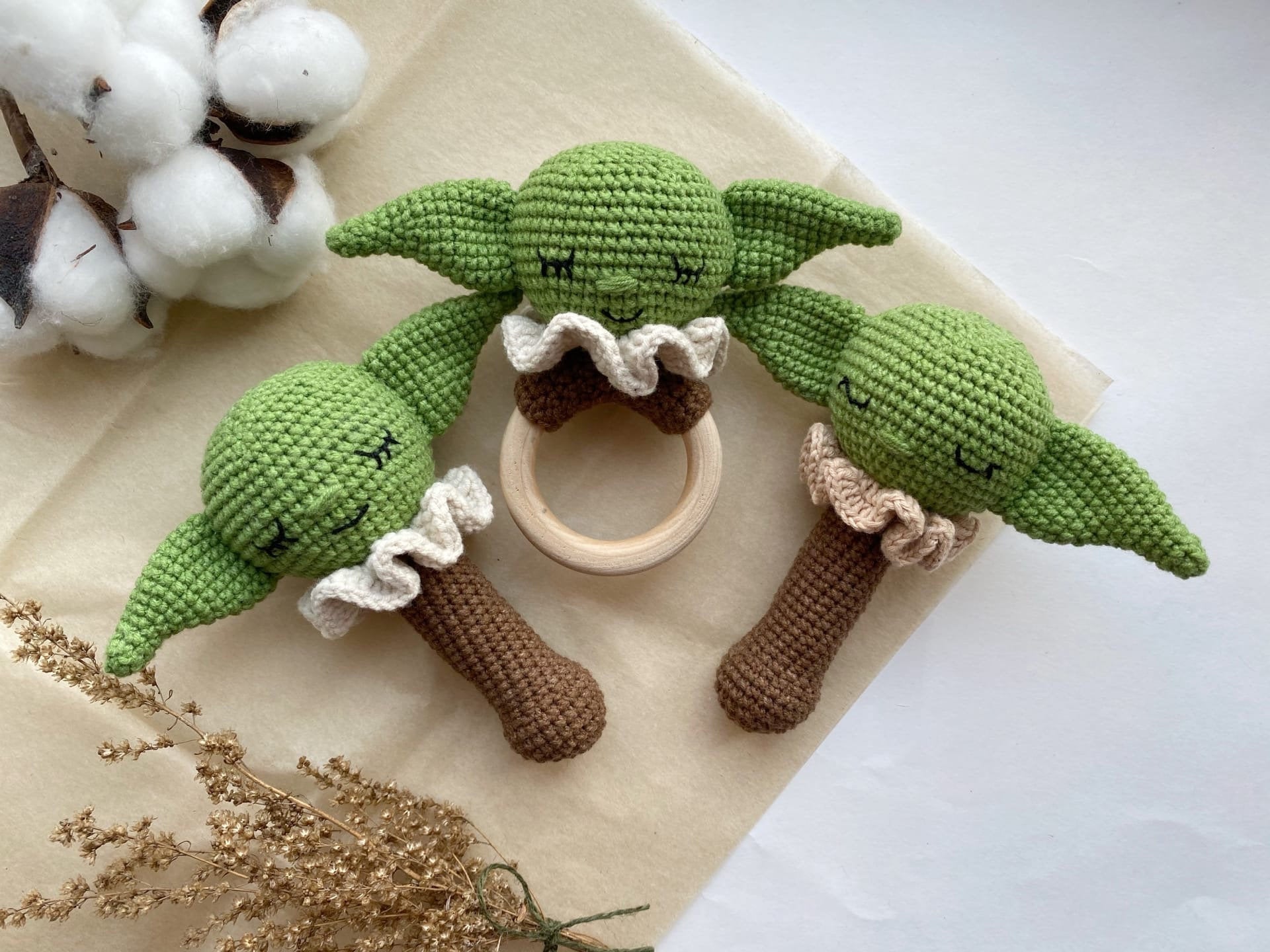 Set Of 2 Star Wars Baby Alien Rattle And Teether Mandalorian Jedi ...