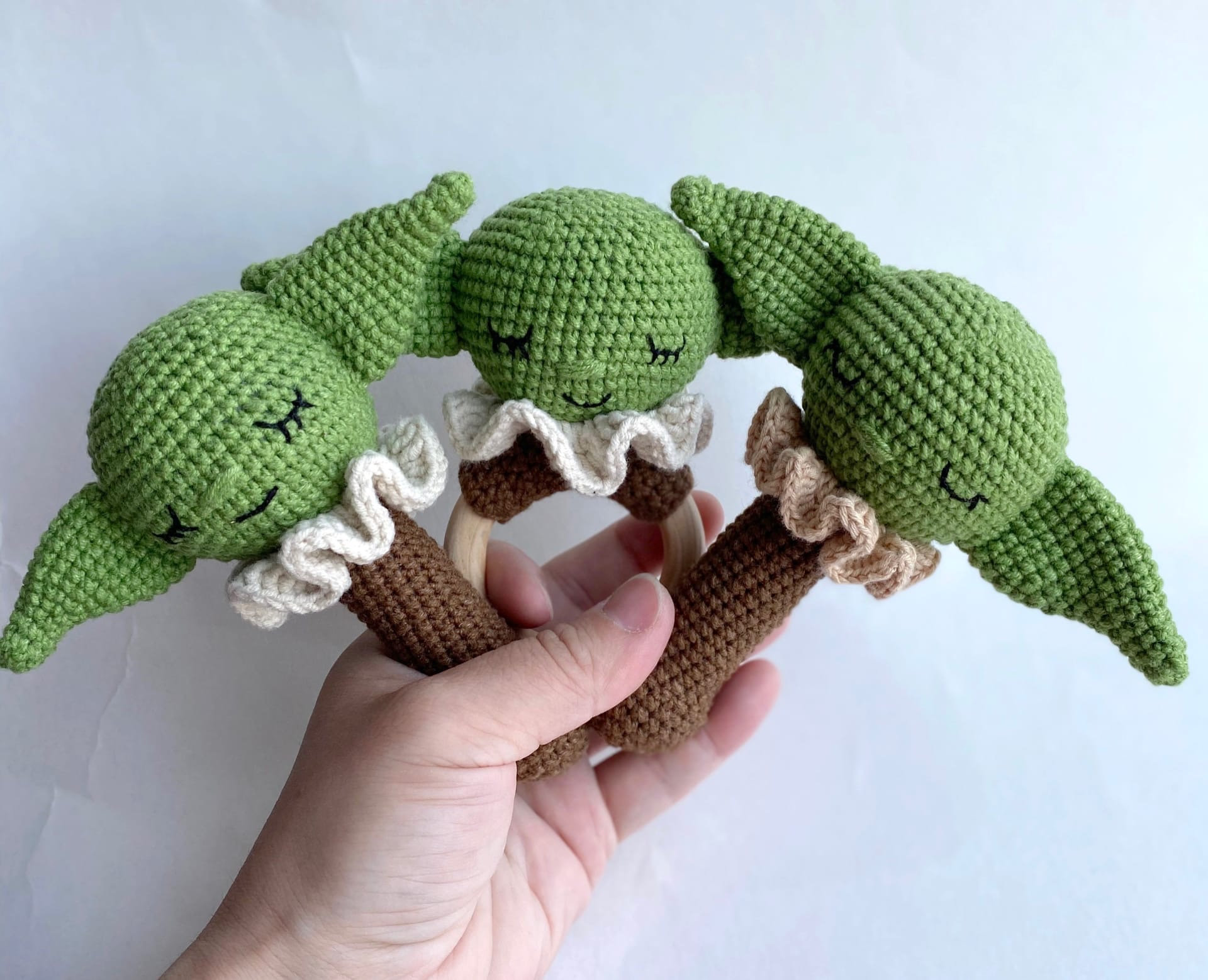 Pattern 2 In 1 Crochet Baby Alien Teething And Rattle Star Wars Baby ...